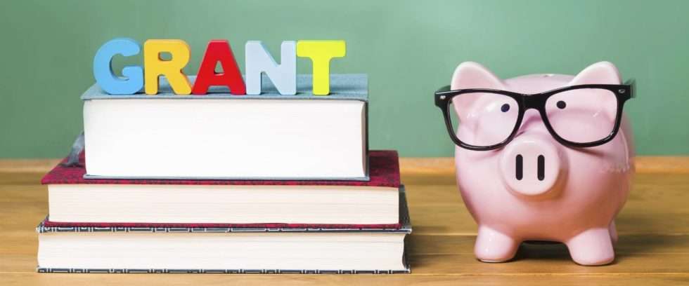 The Grant Reporting Process: A Complete Guide | APS Payroll